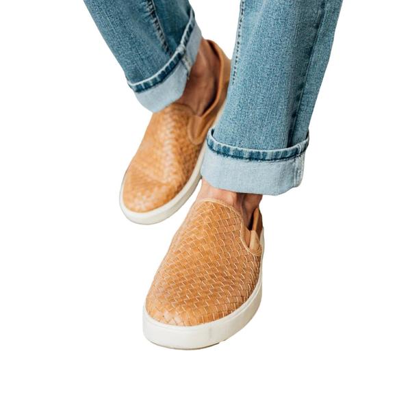 OluKai | Shoes | New Olukai Mens Laeahi Lauhala Leather Shoes In Fox ...